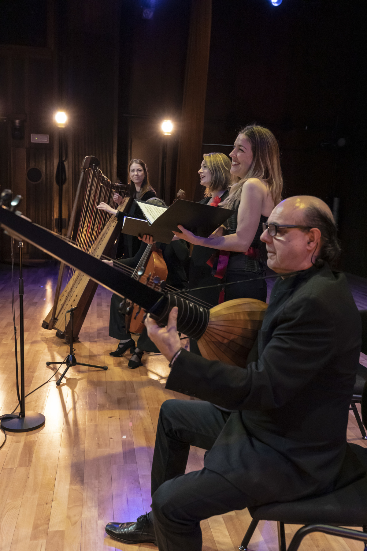 El orbe musical de la Monarquía Hispánica (III): Sones del Perú ...